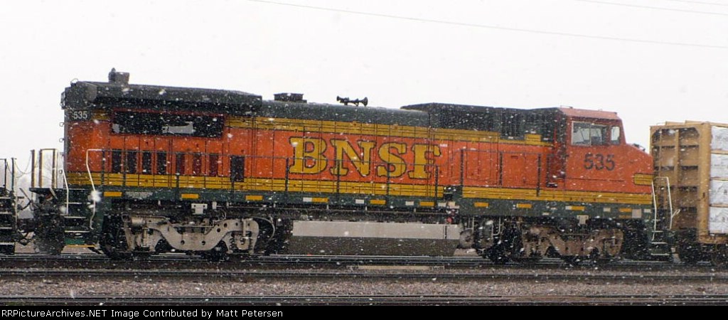 BNSF 535